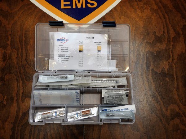 Anaphylaxis kits: Easy epinephrine deployment for first on scene