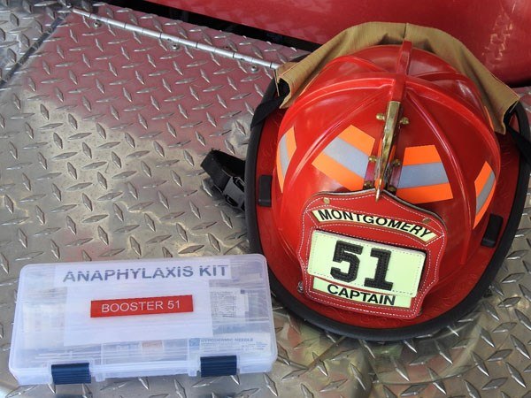 Anaphylaxis kits: Easy epinephrine deployment for first on scene