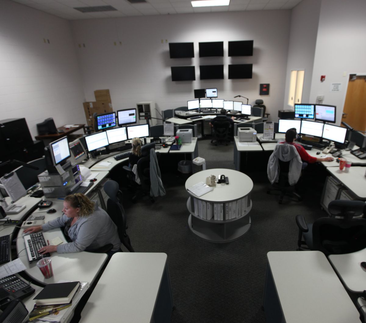 How to consolidate 911 dispatch communication centers