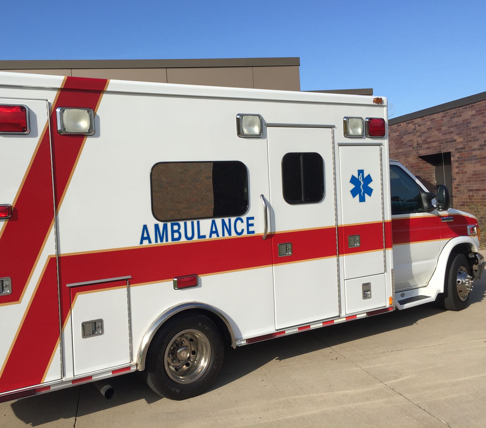 2 top lessons from successful volunteer ambulance services