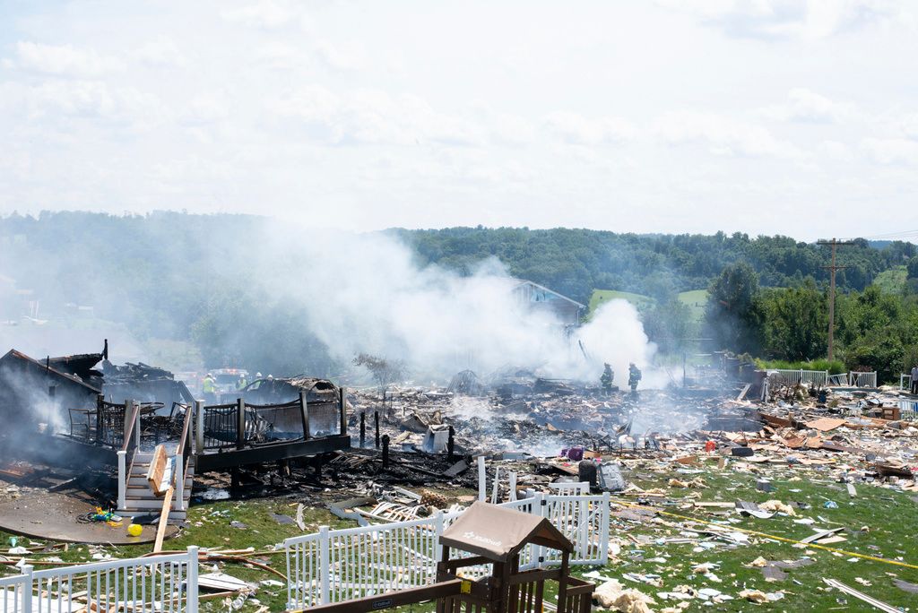 Pa. house explosion kills 5, destroys 3 homes