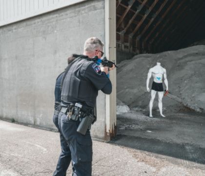 Using paintball marker pistols for police training