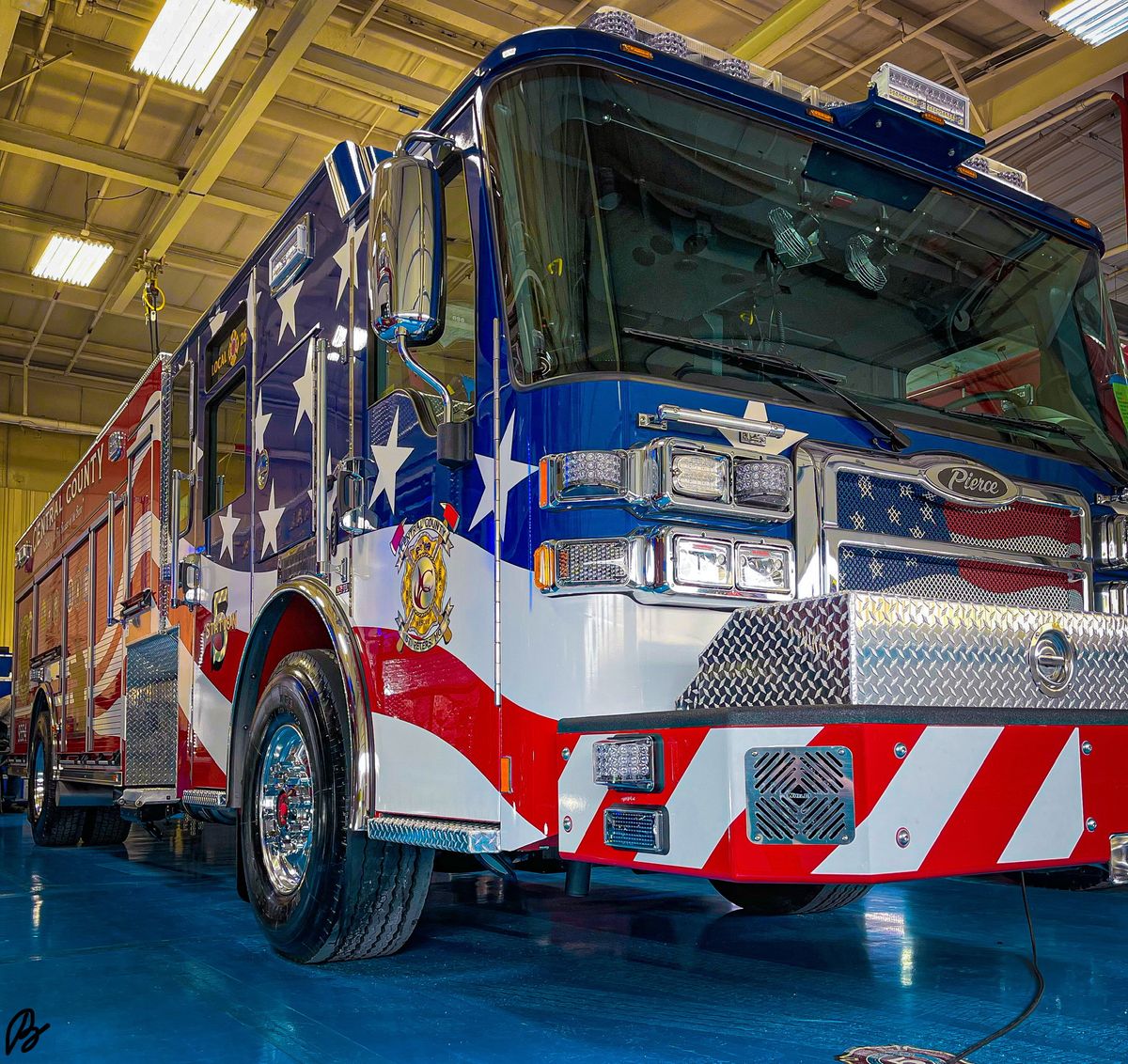 Photos: Mo. FD paints truck in stars and stripes to honor veterans