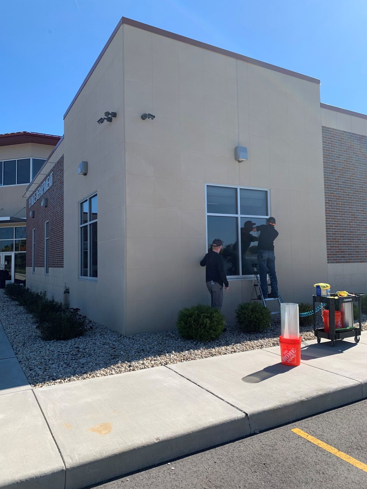 Wis. PD receives new bullet-resistant film for station windows