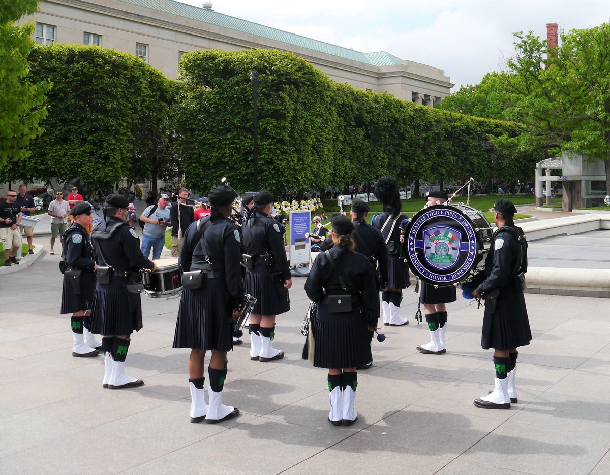 Why officers should join police pipes and drums