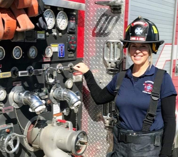 Mass. female firefighter-paramedic commands incident, makes history