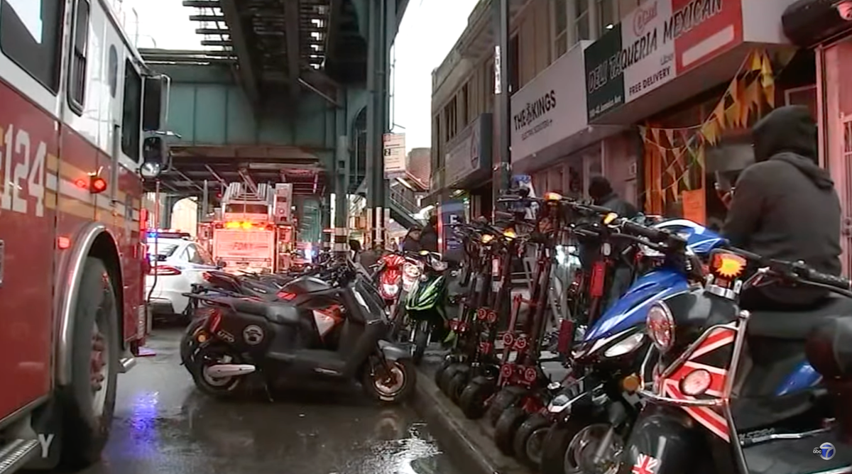 Video: e-Bike fire sparked by li-ion batteries highlights volatile fuel ...