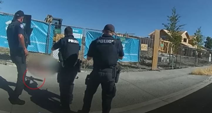 Video shows Wash. man firing multiple rounds at officers before being ...