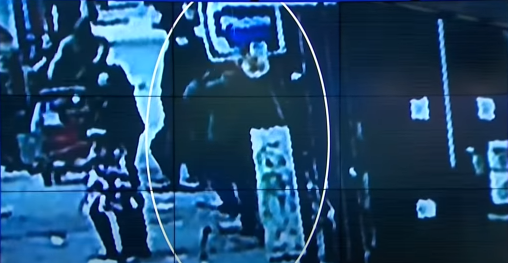 Video: Bronx man falls through sinkhole, trapped for 30 minutes