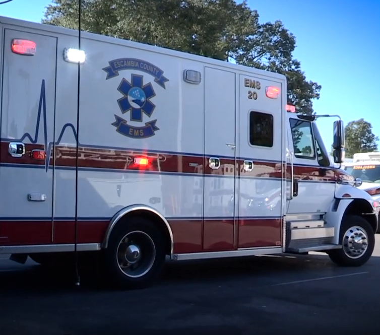 Paramedic who claimed harassment is under investigation for 2 patient ...