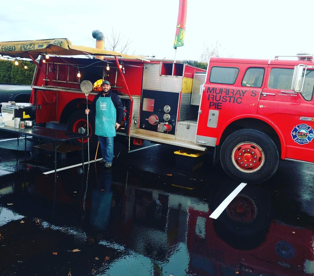 Former firefighter converts fire engine into food truck, serves wood ...