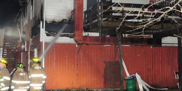 Training helps 7 firefighters escape burning building