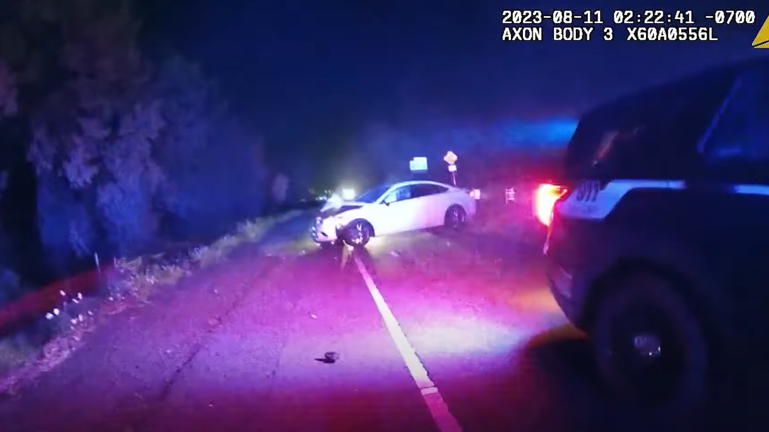 Watch Drunk Driver Crashes Into Ore Cruiser As Officers Conduct