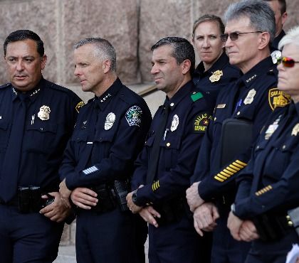 Best practices for keeping good cops | PoliceOne.com