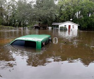 SC flood: 12 deaths, thousands without running water