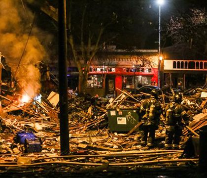 Seattle explosion injures 9 firefighters
