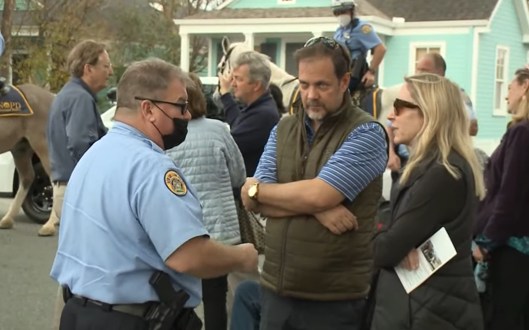 'Front Porch Roll Call' connects La. PD with the people they serve