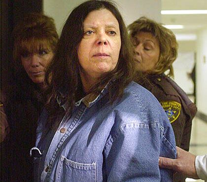 Woman serving life in Pa. collar bomb robbery dies in prison