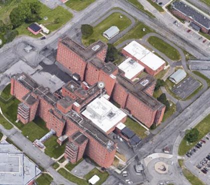 Inmate attacks 3 NY COs in frisk room